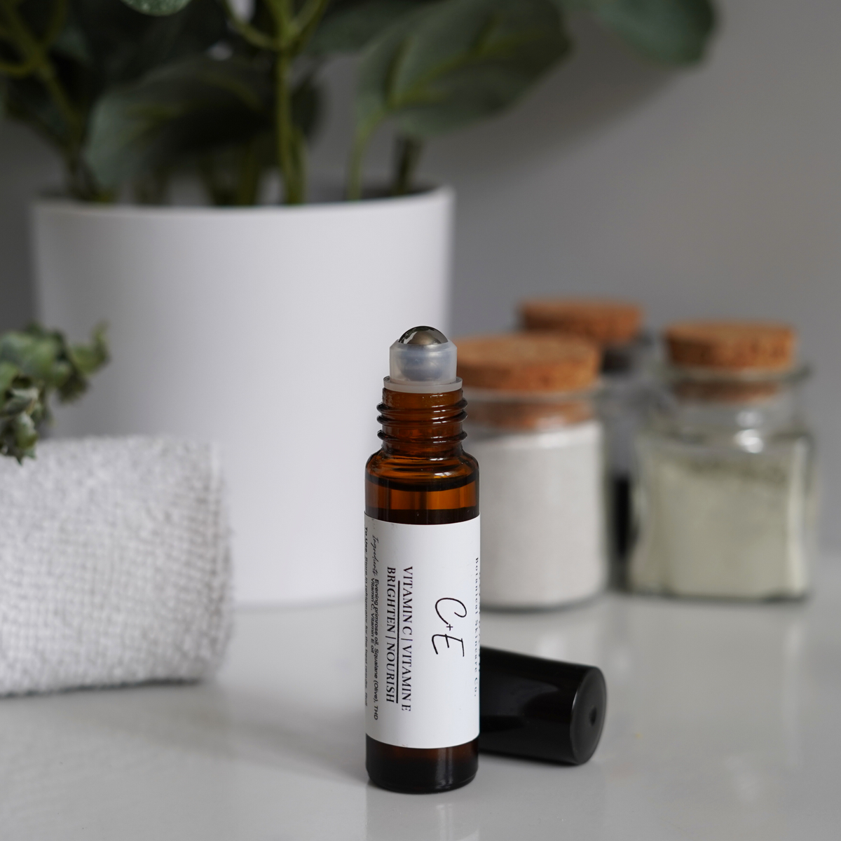 Vitamin C + E Eye Roller Ball – Bombash Botanical Skincare Co.